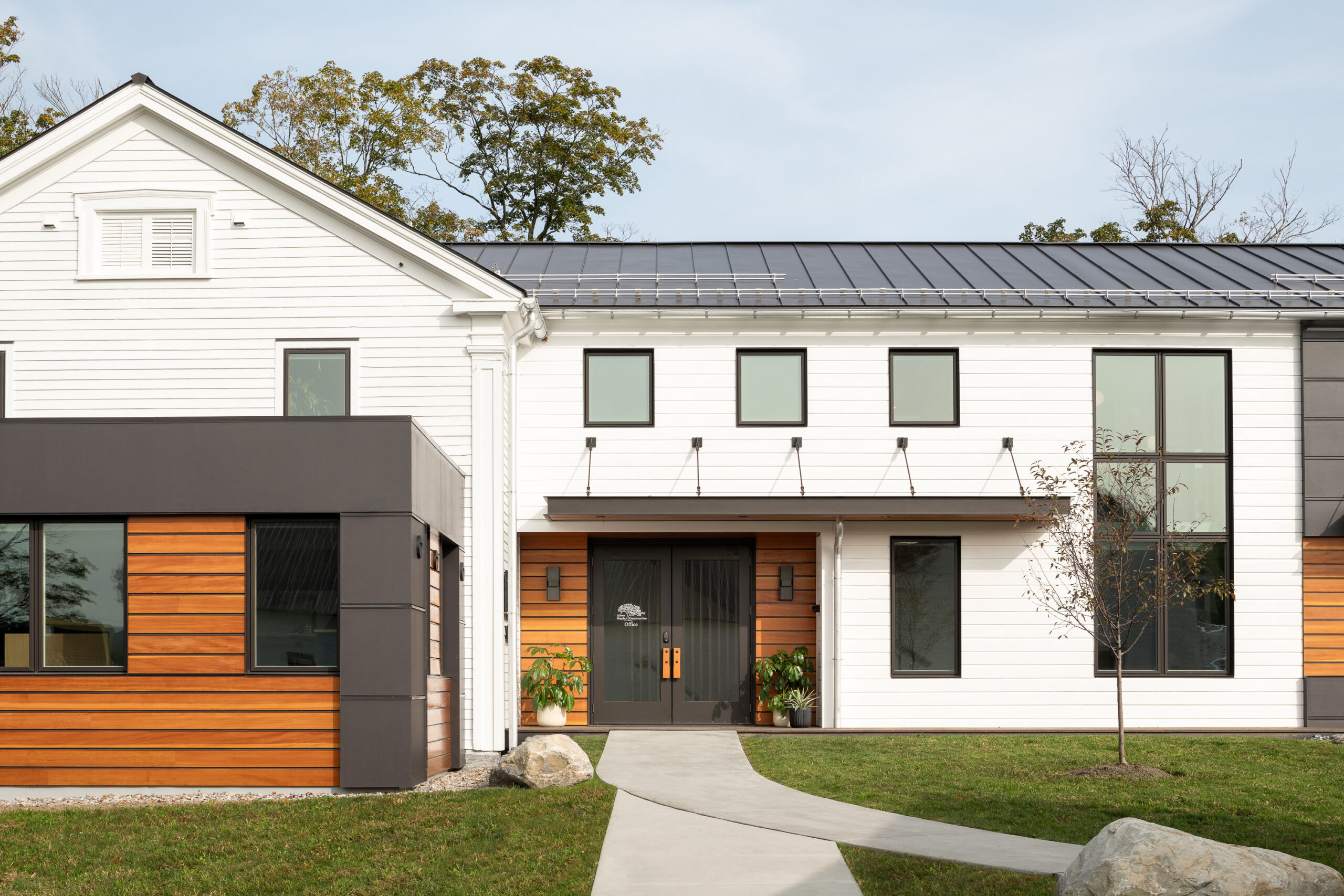 SMC-Office-02 | Silver Maple
