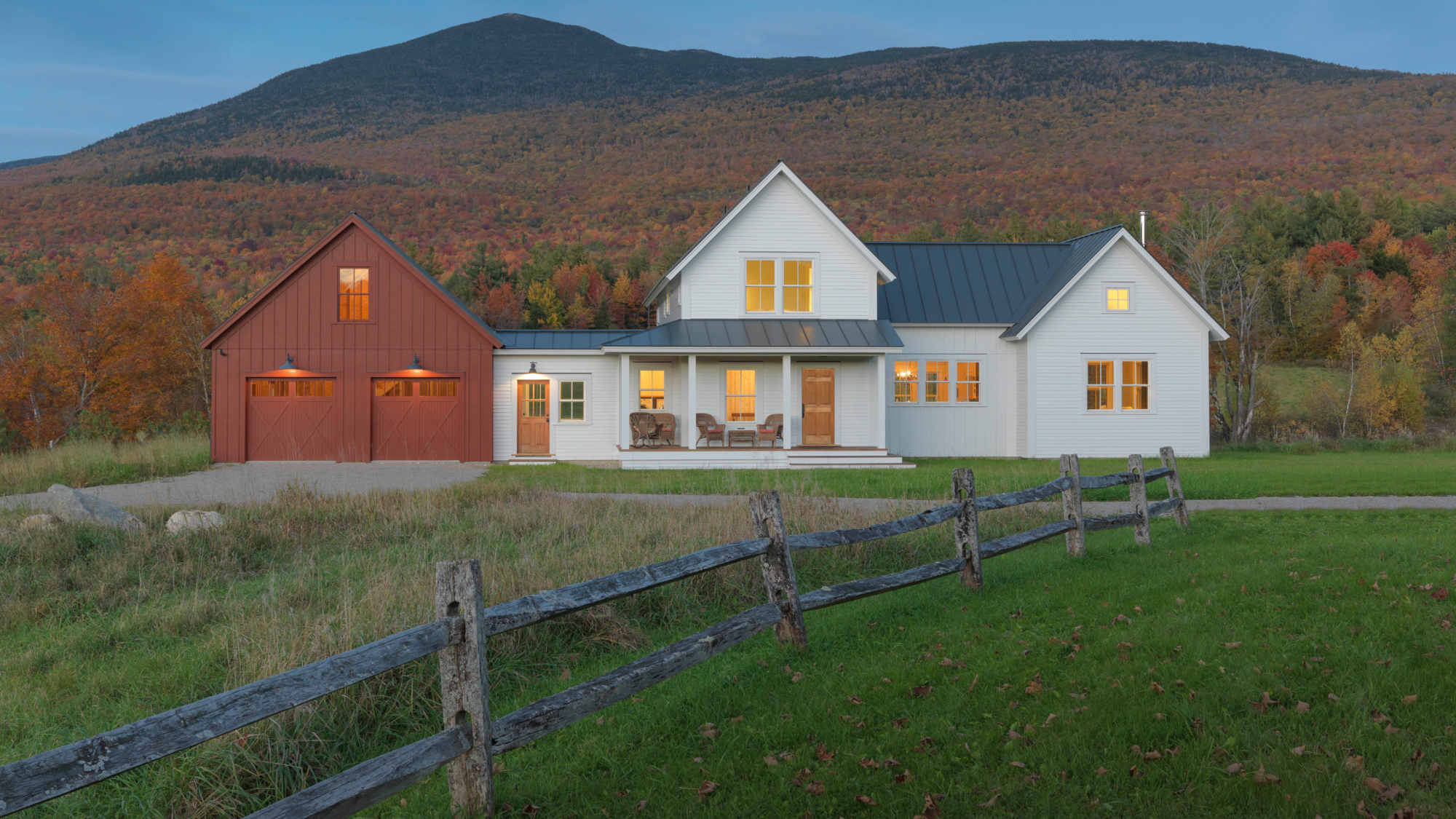 New England Style Homes | 7 Classic Features to Discover